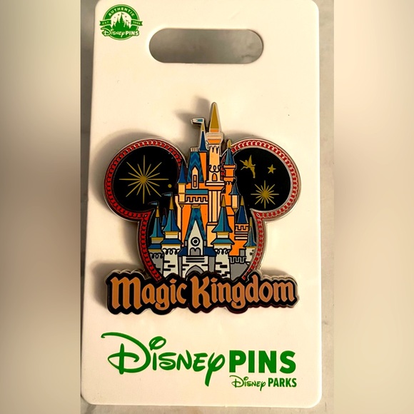 Disney | Accessories | Walt Disney World Disneys Magic Kingdom ...
